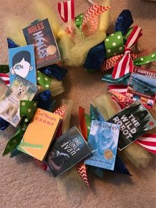 Make Your Own Book Wreath – For Reading Addicts